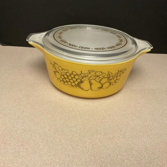 Pyrex | Other | Vintage Pyrex Old Orchard 2 2 Qt 475b With Promo ...